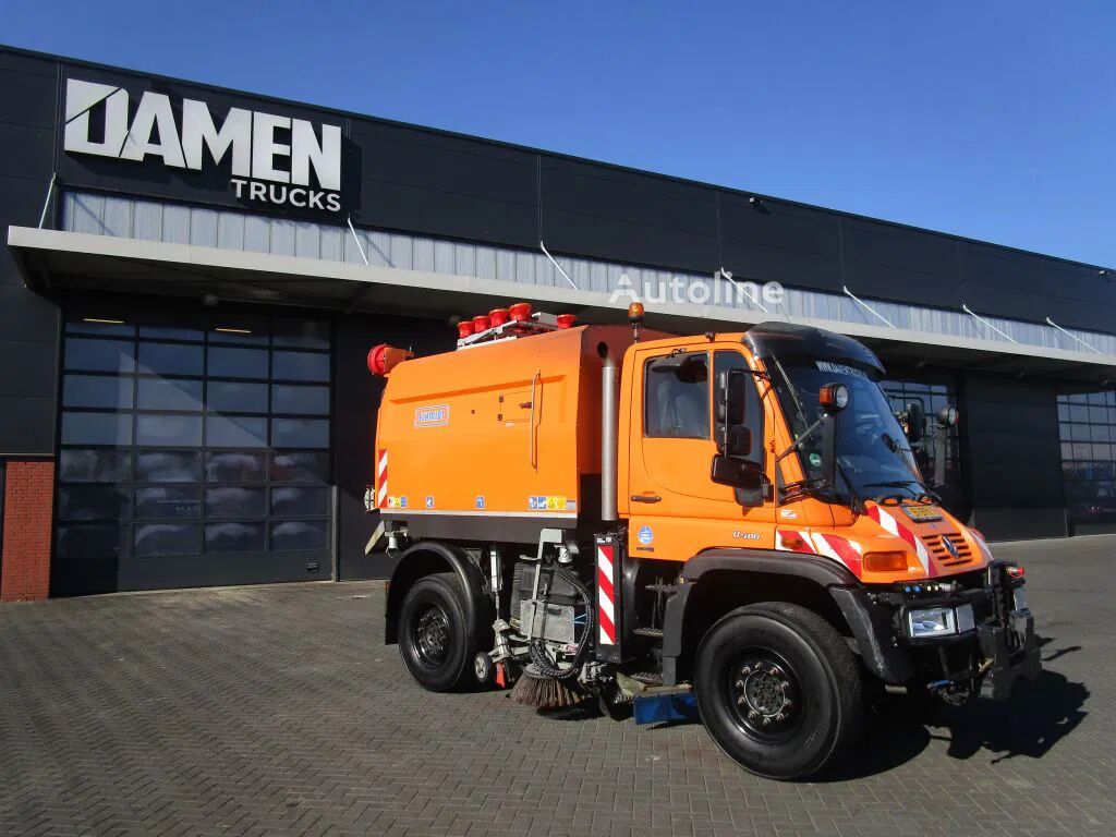 Unimog U 500 U 500 met Schmidt SK 501 opbouw vozilo za čišćenje ulica