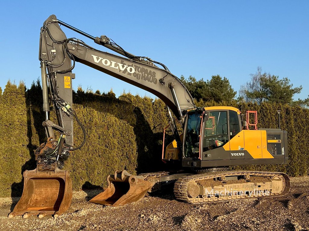 Volvo EC 220 EL bager guseničar