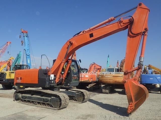 Hitachi ZX200-3 bager guseničar
