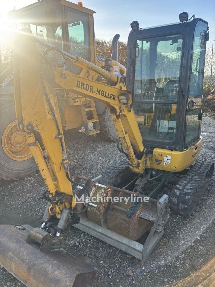 Komatsu PC16R-3HS PROP mini bager