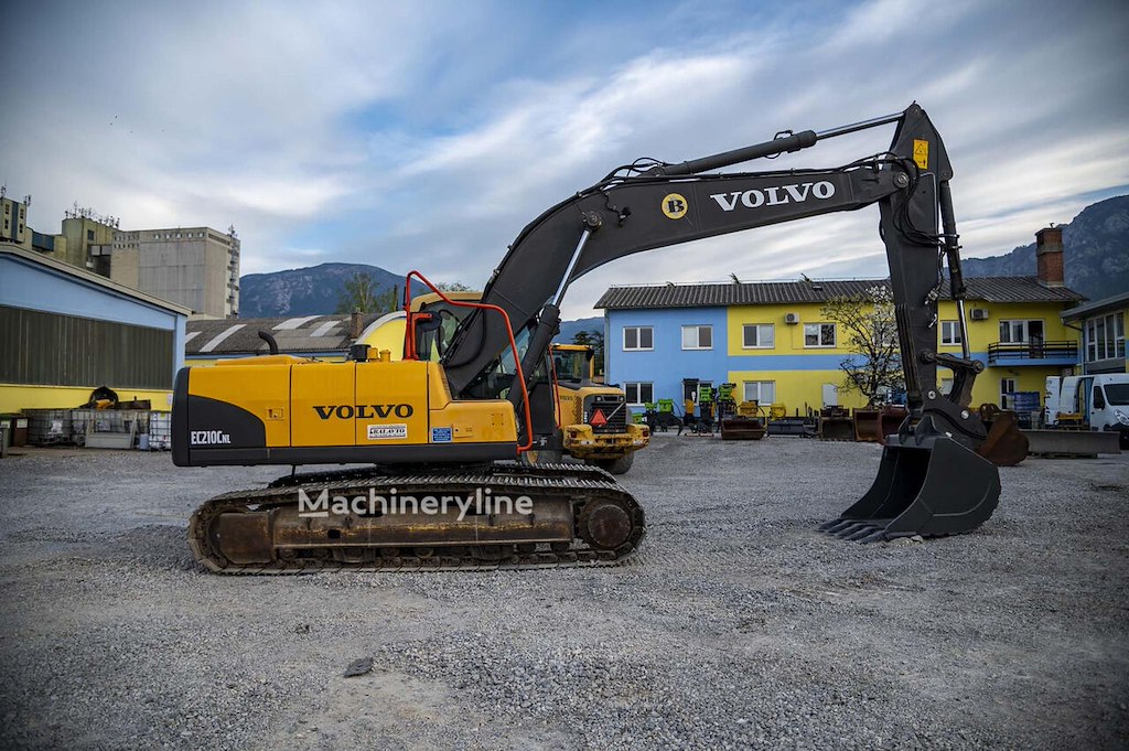 Volvo EC210CNL bager guseničar