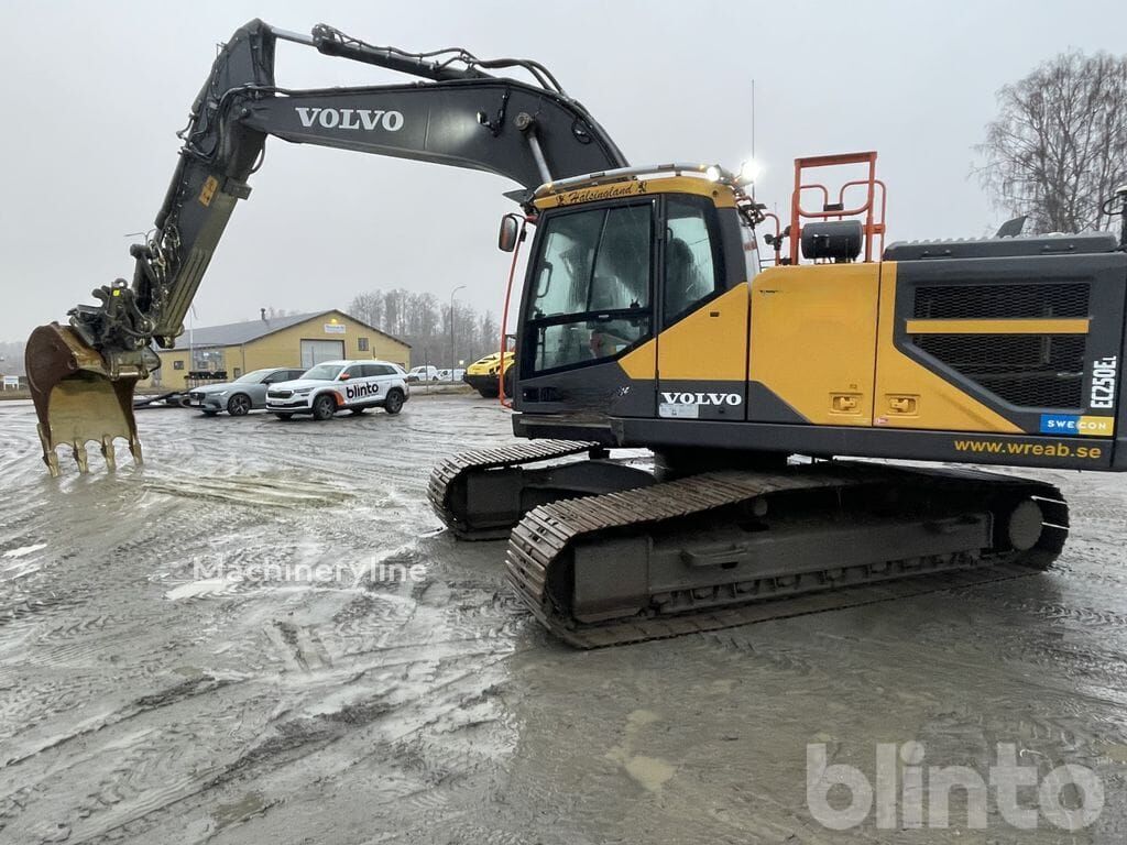 Prodaje se Volvo Ec 250 EL bager guseničar na aukciji