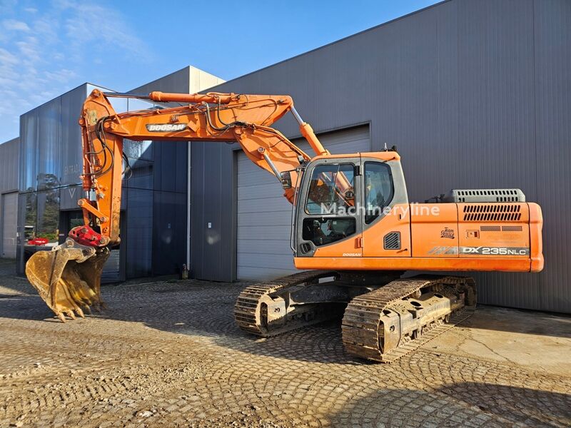 Doosan DX235NLC bager guseničar