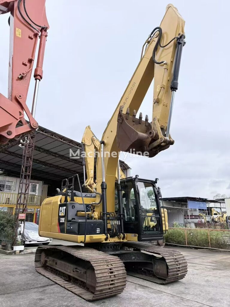 Caterpillar 320E bager guseničar
