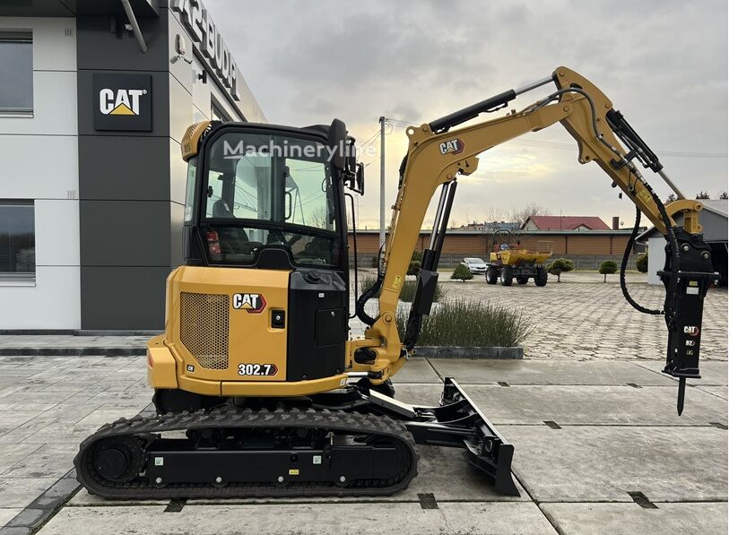 Novi Caterpillar 302.7 CR mini bager
