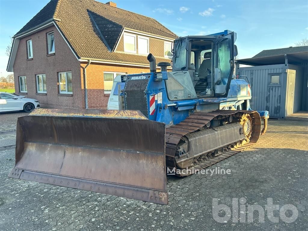 Prodaje se Komatsu D61EX-15 buldožer na aukciji