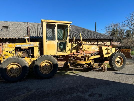 John Deere 570 A grejder