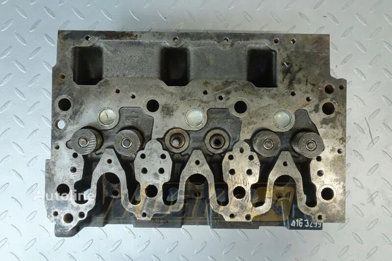 Deutz 04164633 glava cilindra