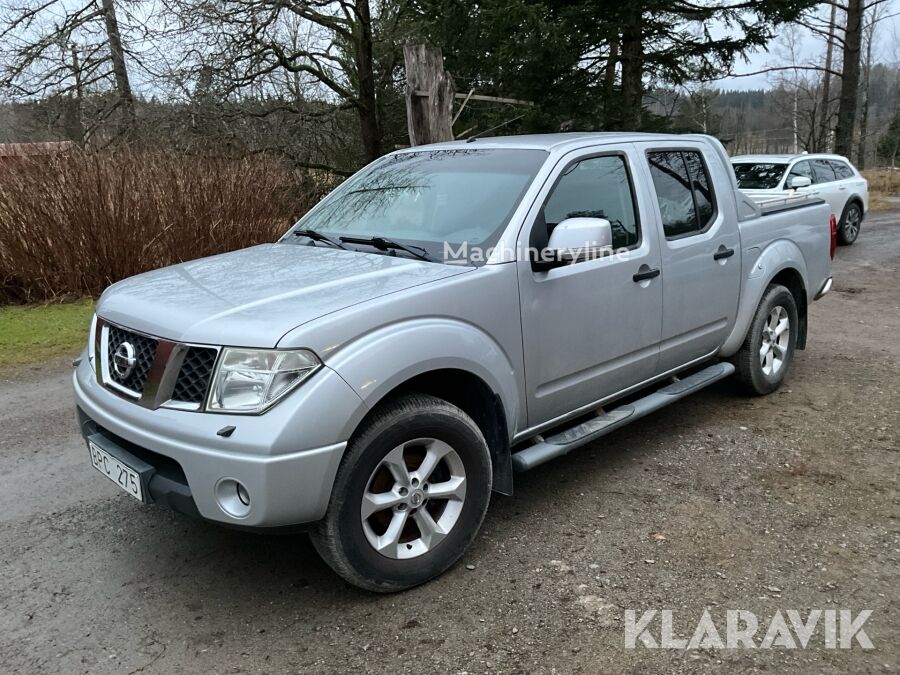Prodaje se Nissan Navara makazastu platformu na aukciji