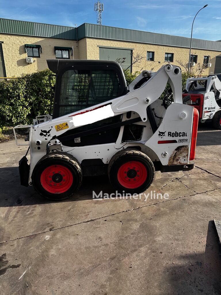 Bobcat S590 mini utovarivač