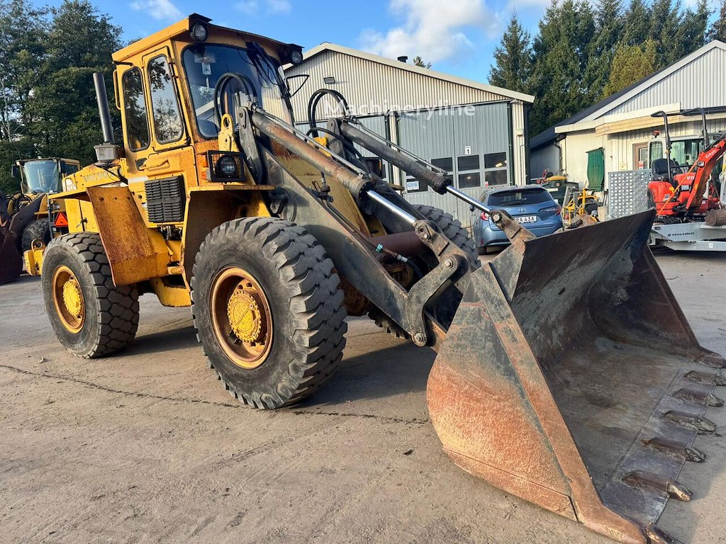 Volvo L70 prednji utovarivač