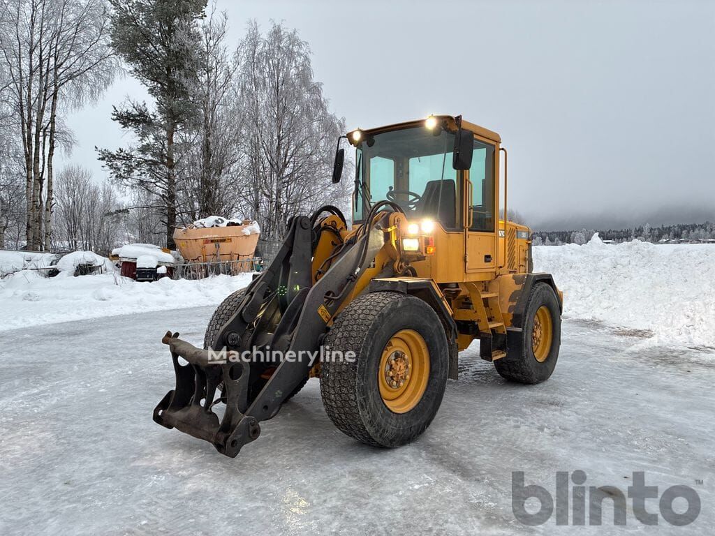 Prodaje se Volvo VOLVO L50D prednji utovarivač na aukciji