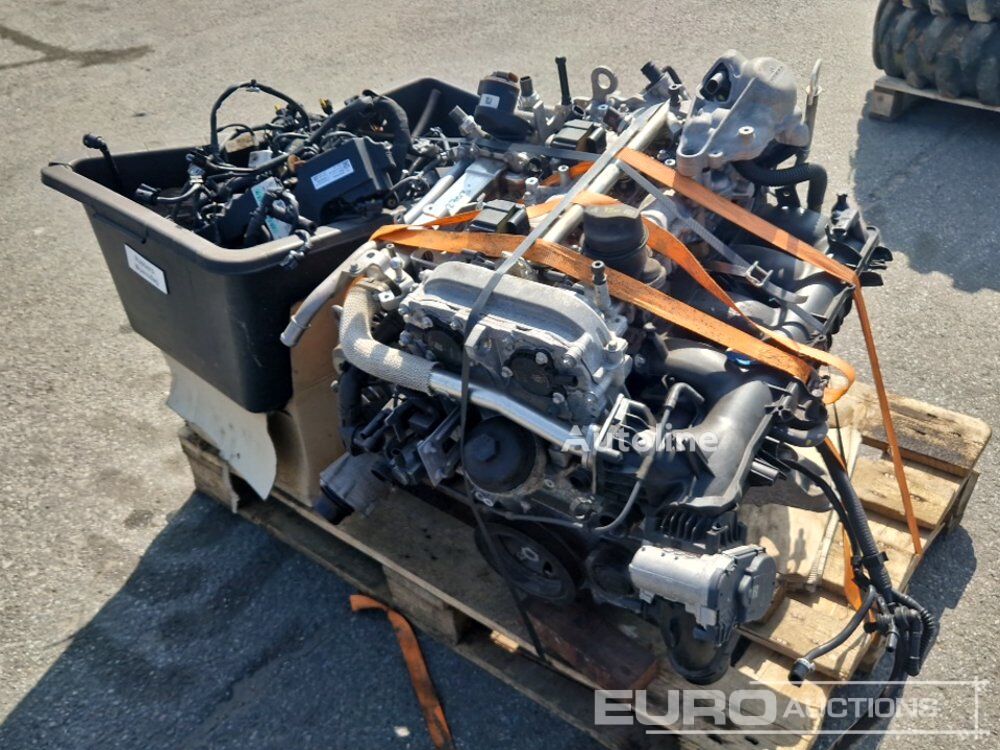 Prodaje se Mercedes-Benz 4 Cylnder Turbo Engine motor na aukciji