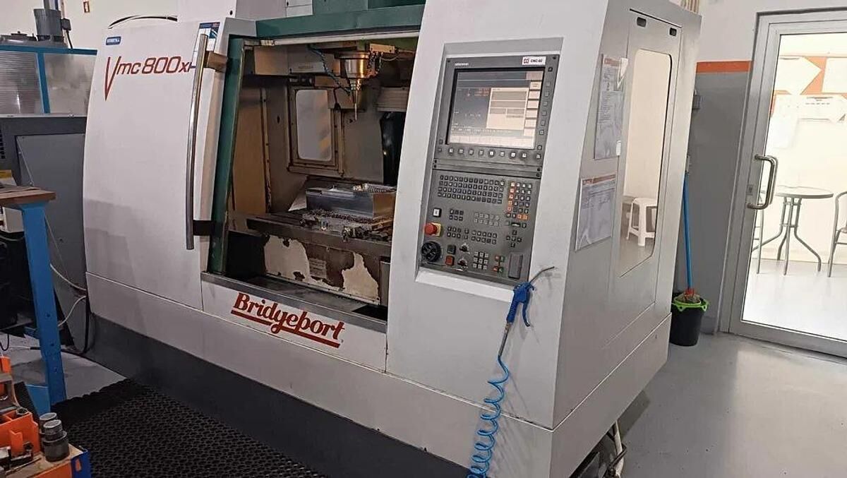 Bridgeport VMC 800XP obradni centar