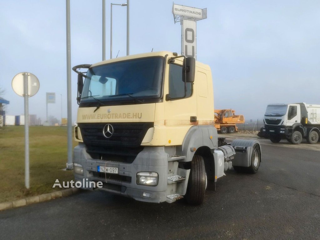 Mercedes-Benz Axor tegljač