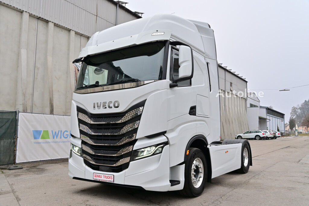 IVECO 440S51T S-Way E6 Retarder Alufelgen Navi 2Betten tegljač