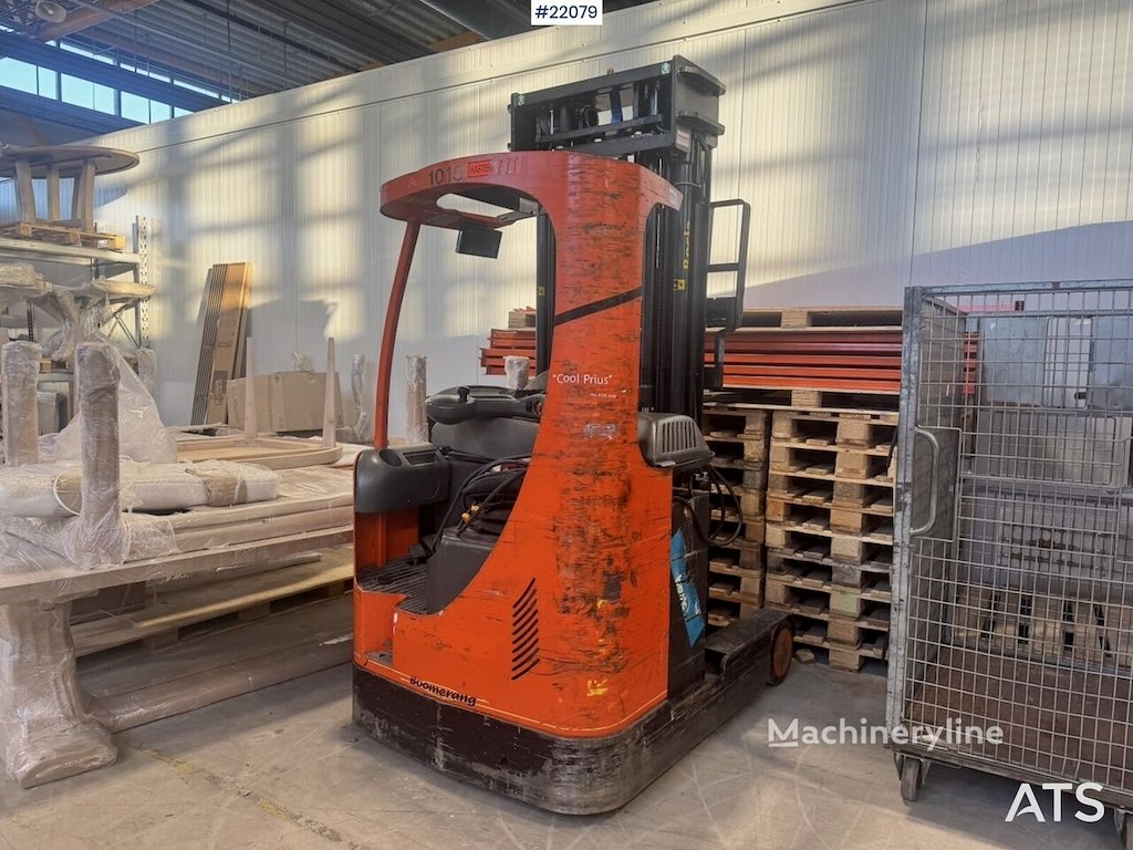 Rocla S16 reach truck with charger paletni viljuškar