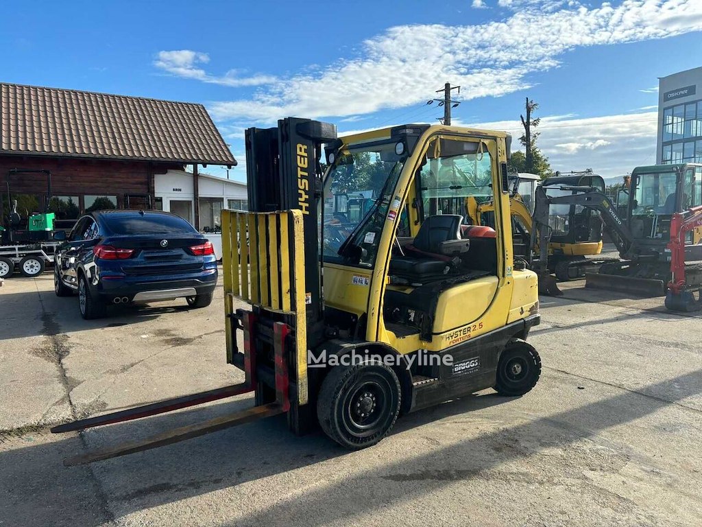 Prodaje se Hyster H2.5FT viljuškar na gas na aukciji