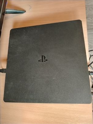 PS4 Ultimate + Džojstik + NBA2k25