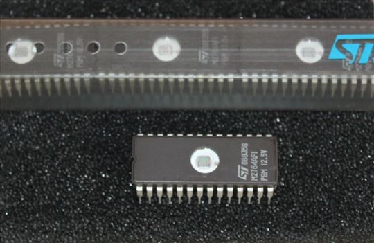 NMOS EPROM-i M2764AF1