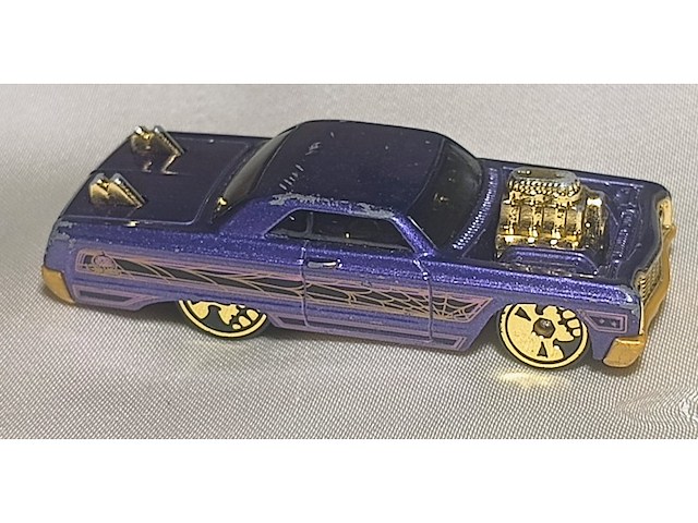 Chevy Impala 64 Hotwheels autić