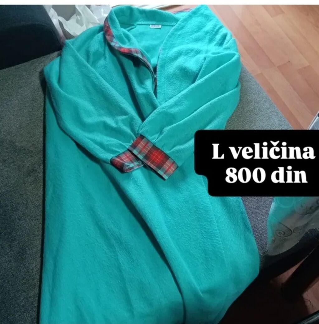 Zeleni kaput/ogrtač, L veličina. Mekan flis materijal, preklopni