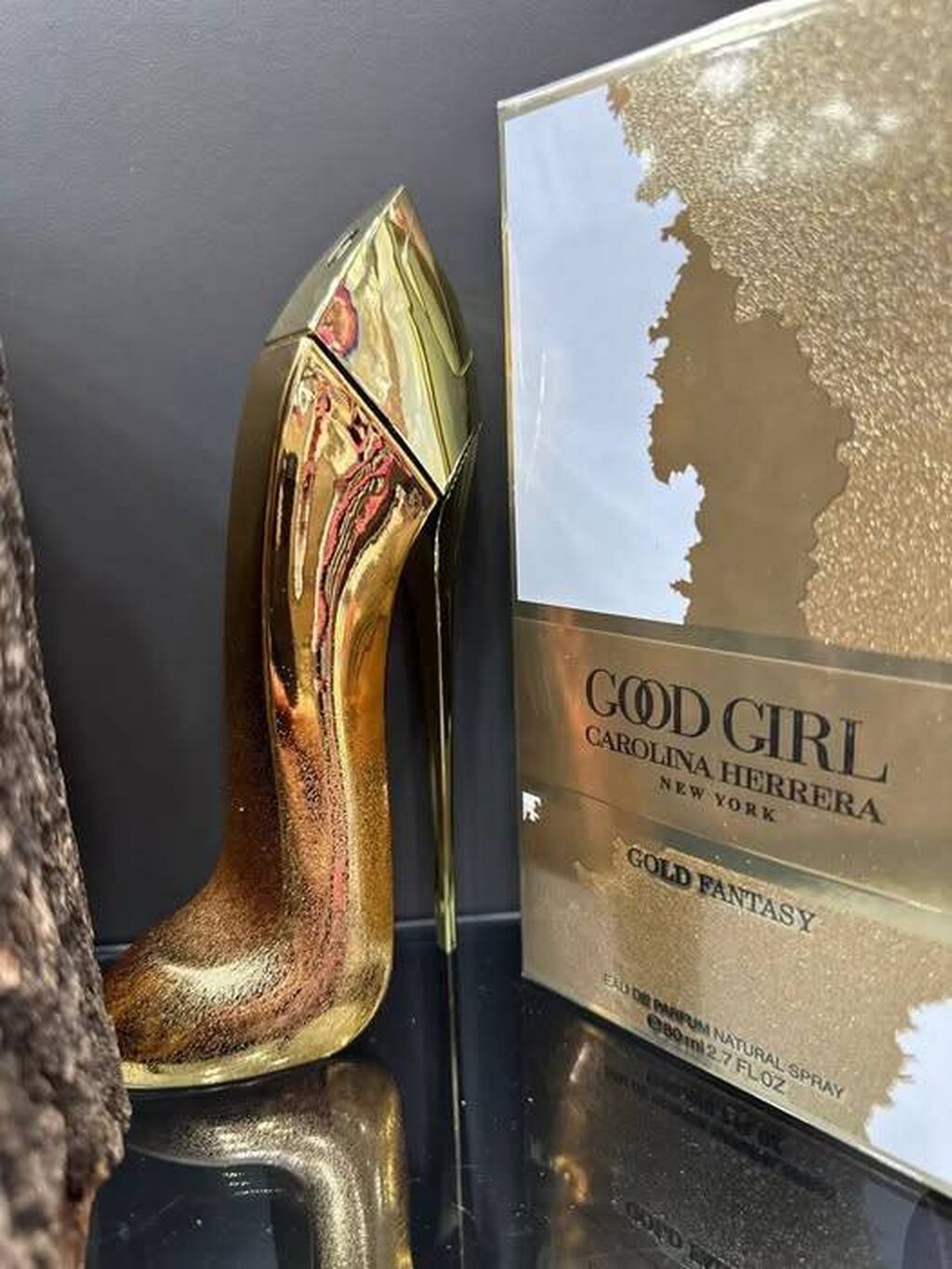 Parfem na slici je Carolina Herrera Good Girl Gold Fantasy. Ovo je