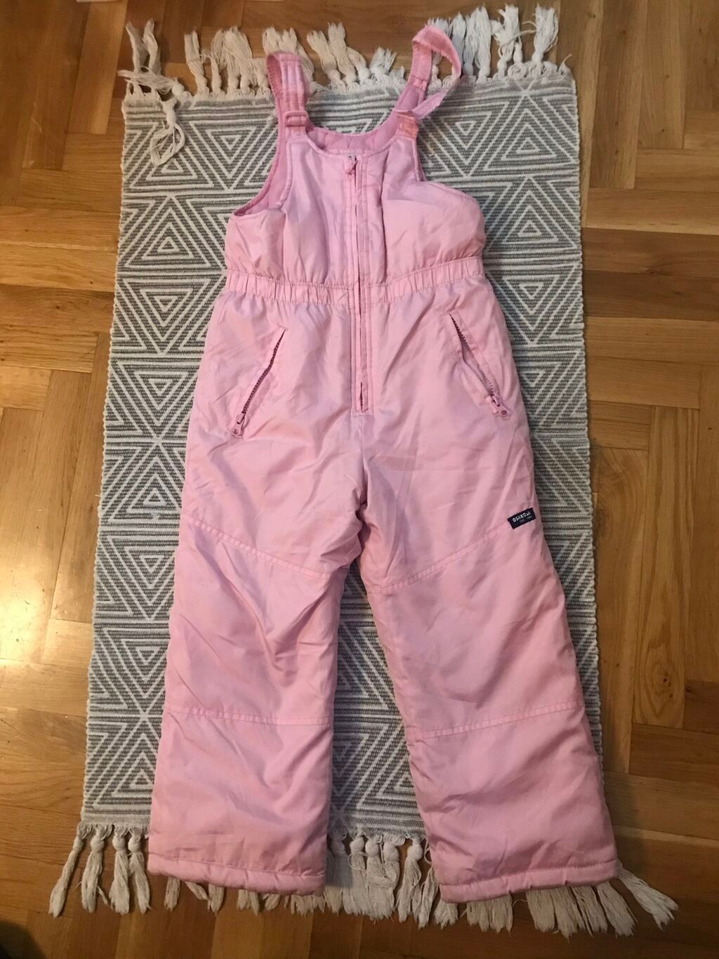 Ski pantalone OSH-KOSH u odlicnom stanju nosene 3-4 puta Velicina