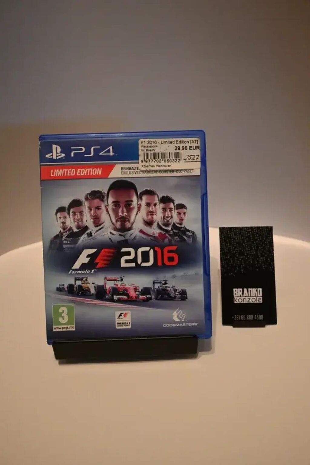 Prodajem original igricu za Sony Playstation 4 konzolu - F1 2016. Igra