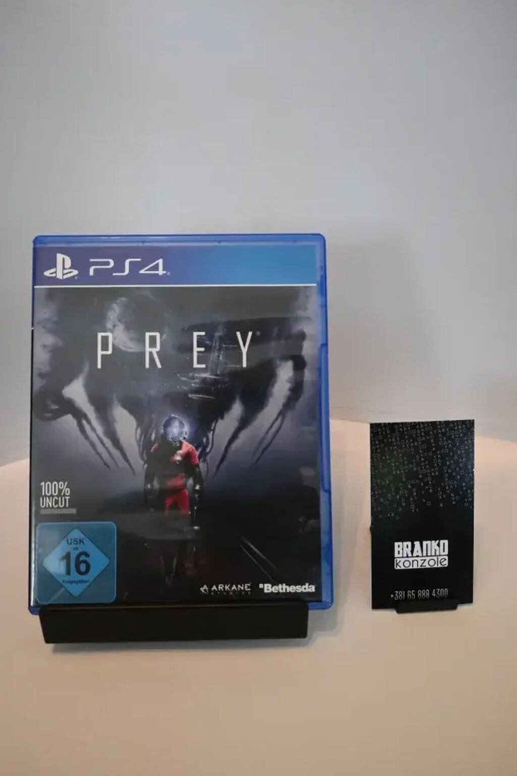 Prodajem original igricu za Sony Playstation 4 konzolu - PREY Igra je