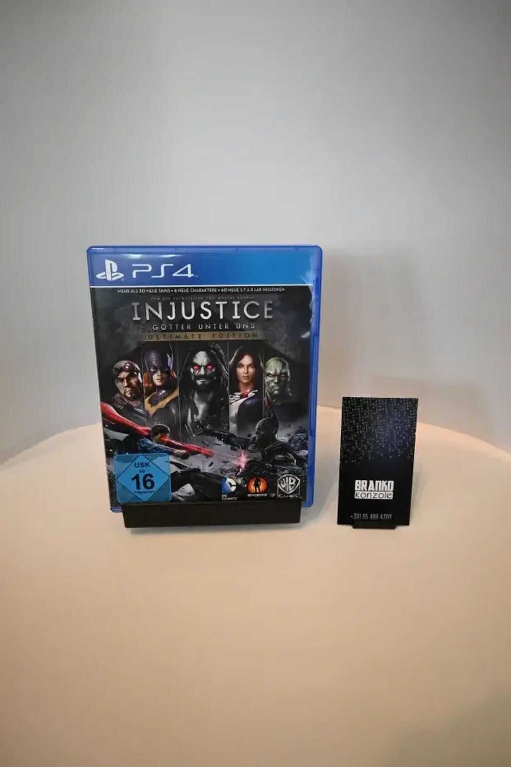 Prodajem original igricu za Sony Playstation 4 konzolu - Injustice