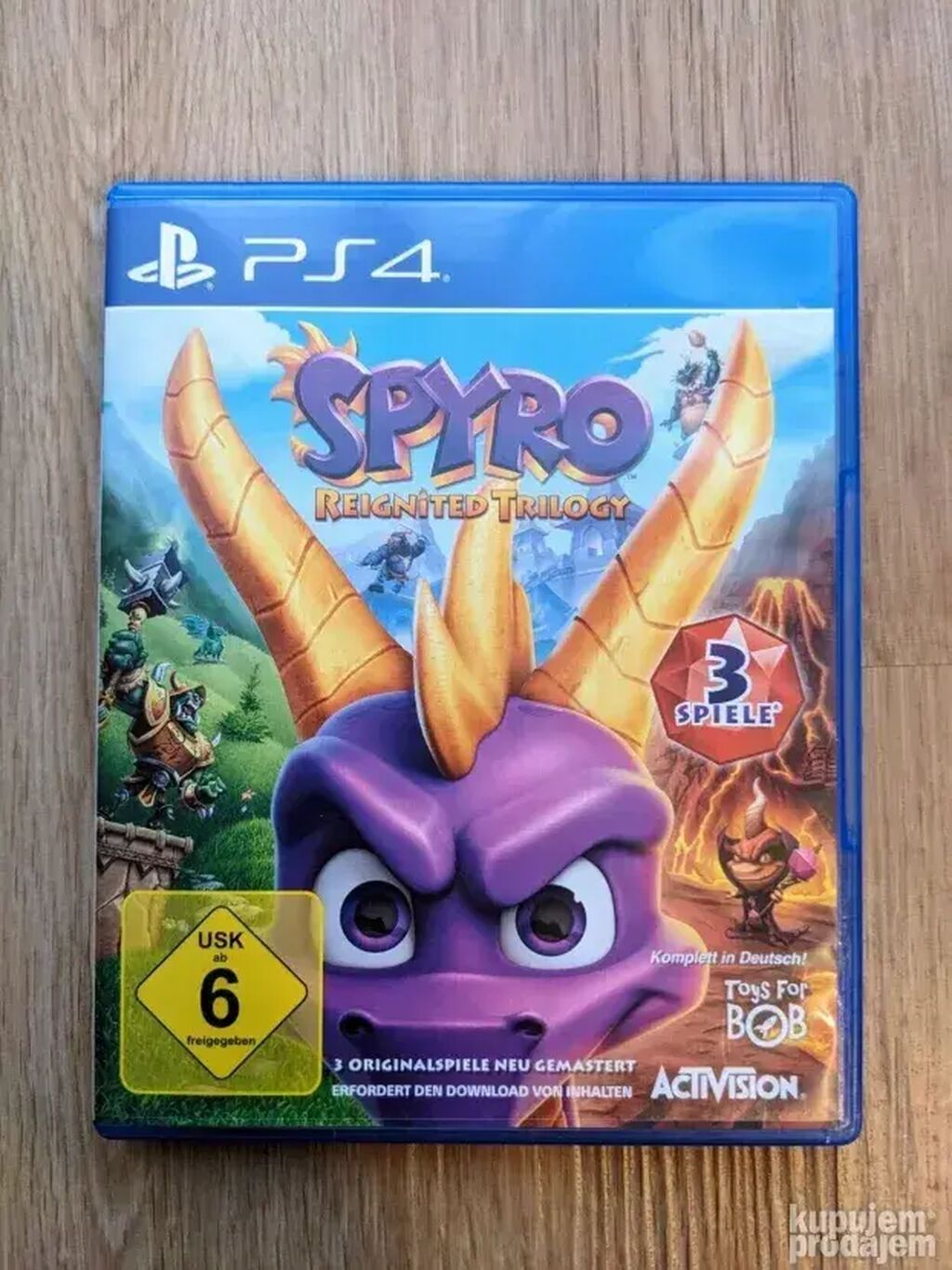 Prodajem original igricu za Sony Playstation 4 konzolu - Spyro