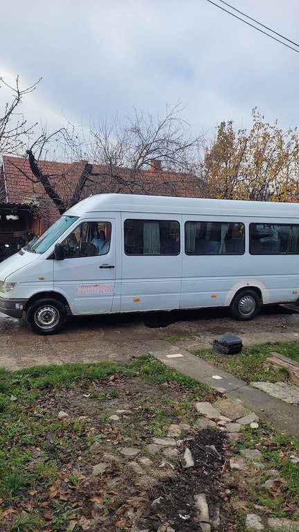 Mercedes-Benz Sprinter 312D – mini autobus za putnički prevoz -