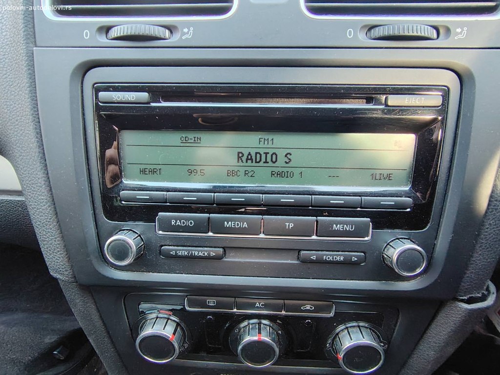 Golf 6 cd radio Originalni delovi Moguca ugradnja delova A