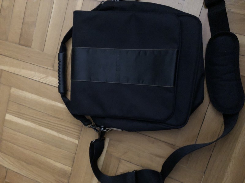 Chivas torbica ručna i za na rame nekoriscena