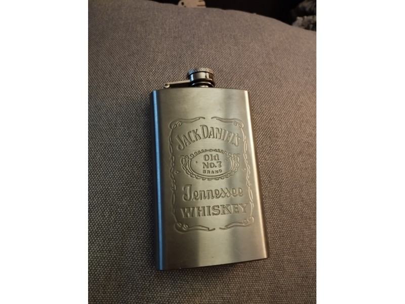 Jack Daniels pljoska