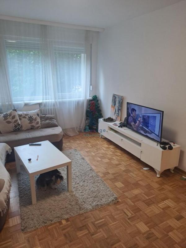 Patrijarha Joanikija, Troiposoban stan na prodaju, 94m2, 215.000€