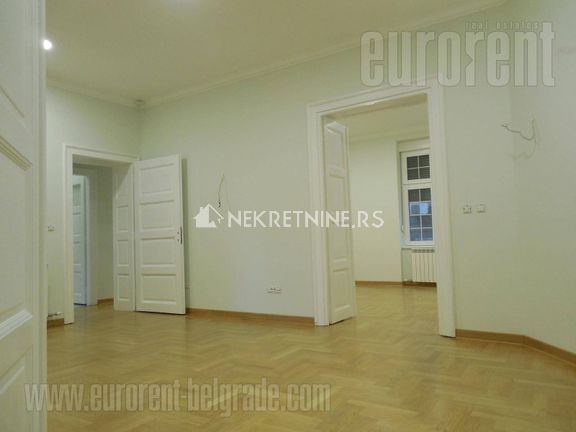 #37964, Izdavanje, P.P., HILANDARSKA OKOLINA, 900 EUR