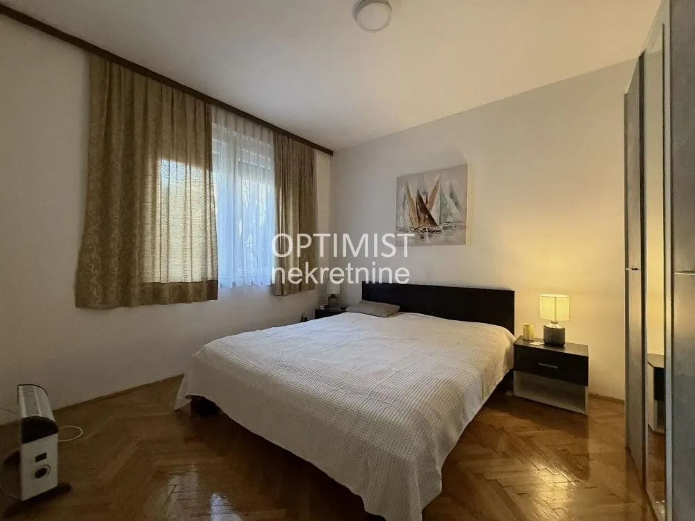 Izdavanje, dvosoban stan, 49m², Stari Grad, Beograd