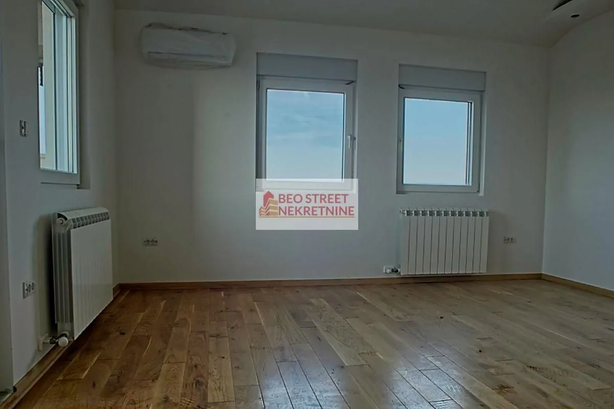 Prodaja, dvosoban stan, 45m², Borča 1, Borča Sve Podlokacije