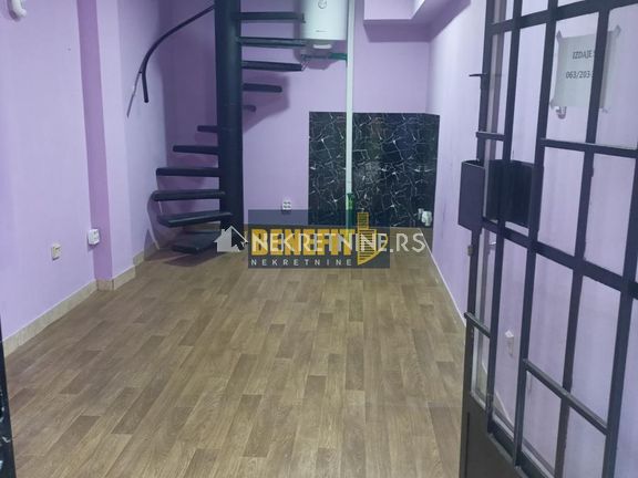 Novi Beograd, Fontana, lokal, 32m2, renoviran