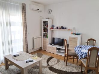 48m² 550€
Beograd, Zvezdara, Zvezdarska šuma, Voje Veljkovića