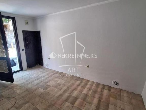 Centar, Lomina, mereno 15m2 ID#11803