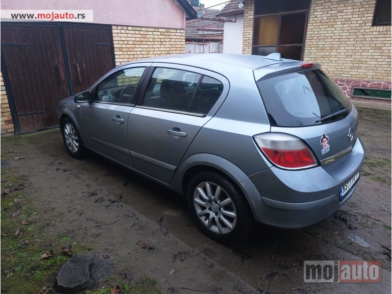 Opel Astra dobraaa