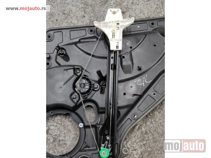Golf 6 zadnji levi podizac Originalni delovi Moguca ugradnja delova Alfa Romeo 147-156-166-159-GT-MiTo-Giulietta Fiat bravo 2 - croma -grande punto -multipla 2 -punto 3 -stilo-idea Freemont Panda ...