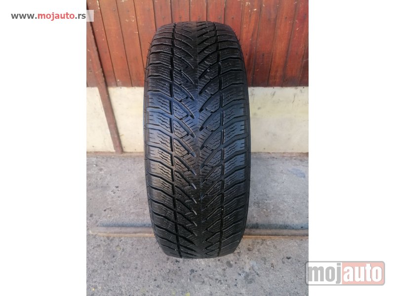 2233. Guma GOODYEAR 18-ica, ZIMSKA 235/60, Šara 7.3 mm