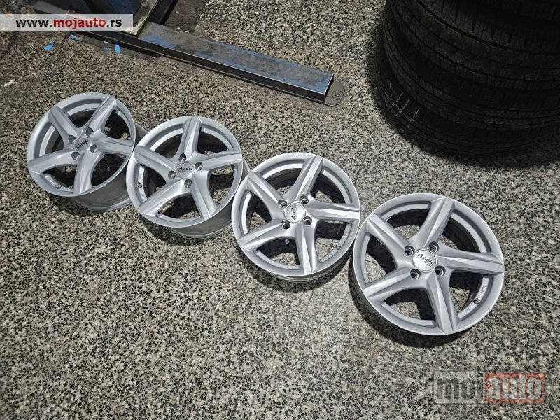 AluFelne 15Coli 4x100 Fiat Grande Punto kao nove