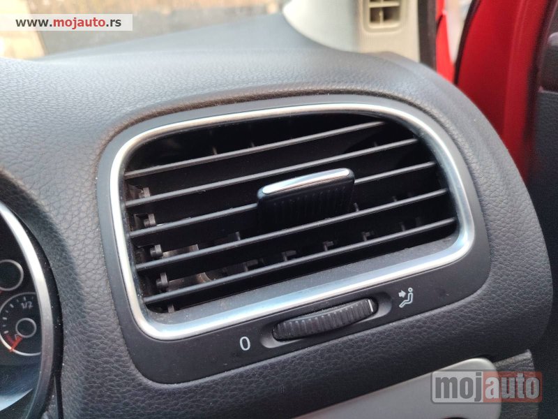 Golf 6 ventilacija na tabli Originalni delovi Moguca ugradnja delova Alfa Romeo 147-156-166-159-GT-MiTo-Giulietta Fiat bravo 2 - croma -grande punto -multipla 2 -punto 3 -stilo-idea Freemont Panda...