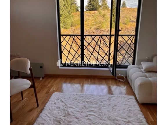 Apartman na Kopaoniku, Treska