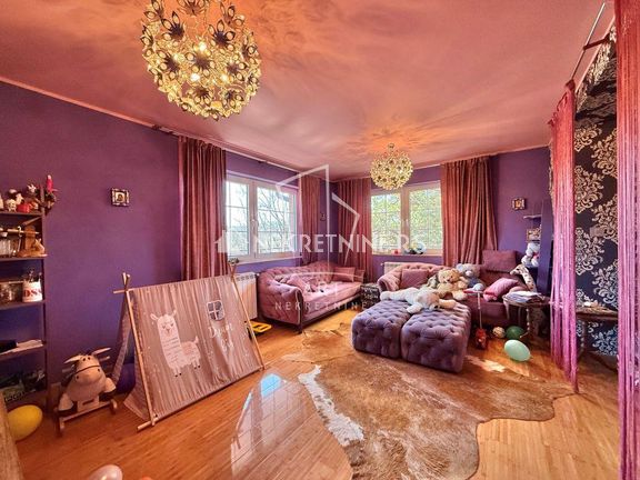Čukarica, komforna LUX kuća, mereno 300m2 ID#10583